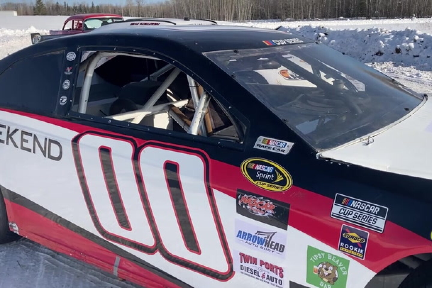 2023 NASCAR On Ice in Superior to feature retired Cup cars - Duluth ...