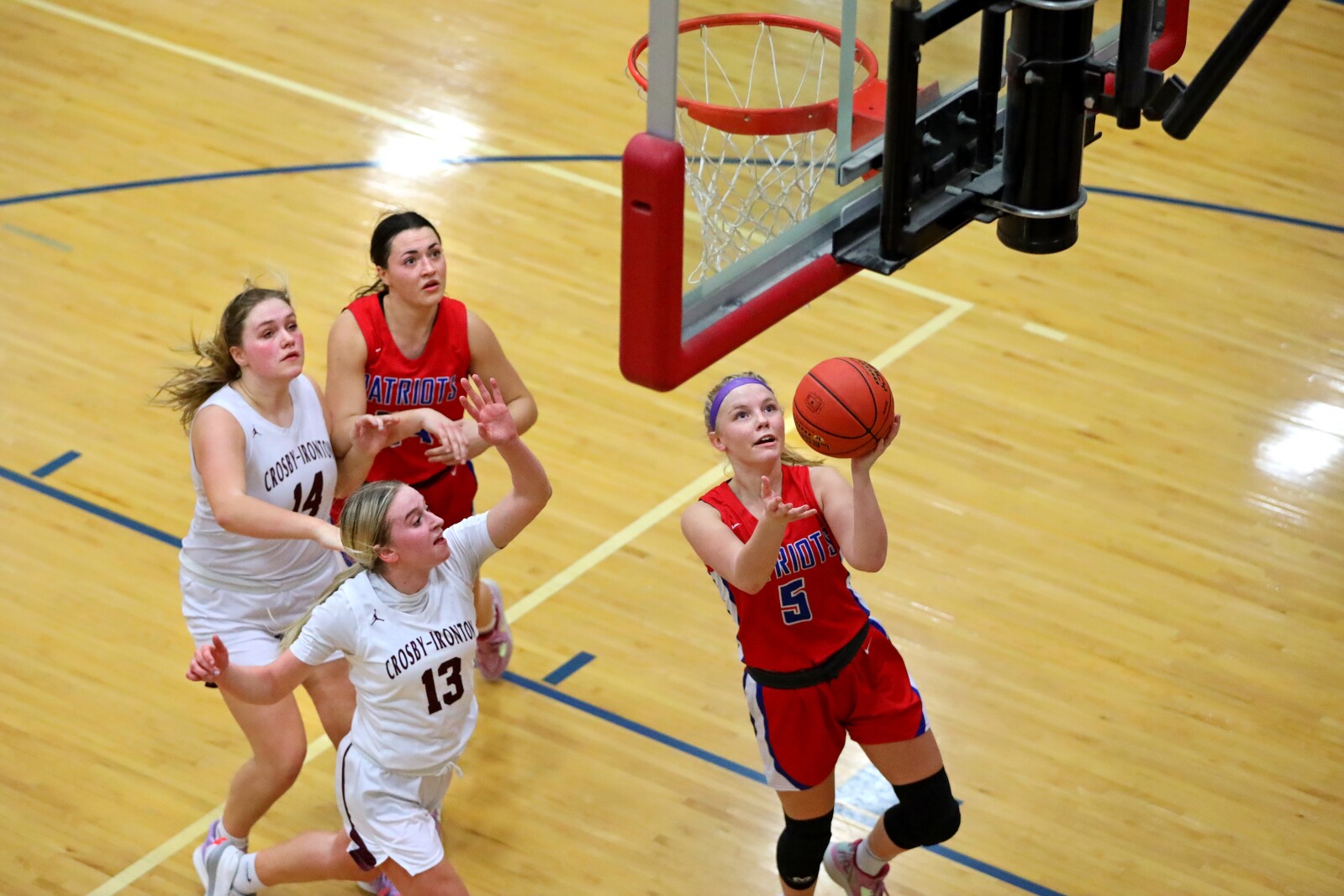 Girls Basketball Patriots Swarm Rangers In Win Oehrlein Reaches Milestone In Loss Brainerd