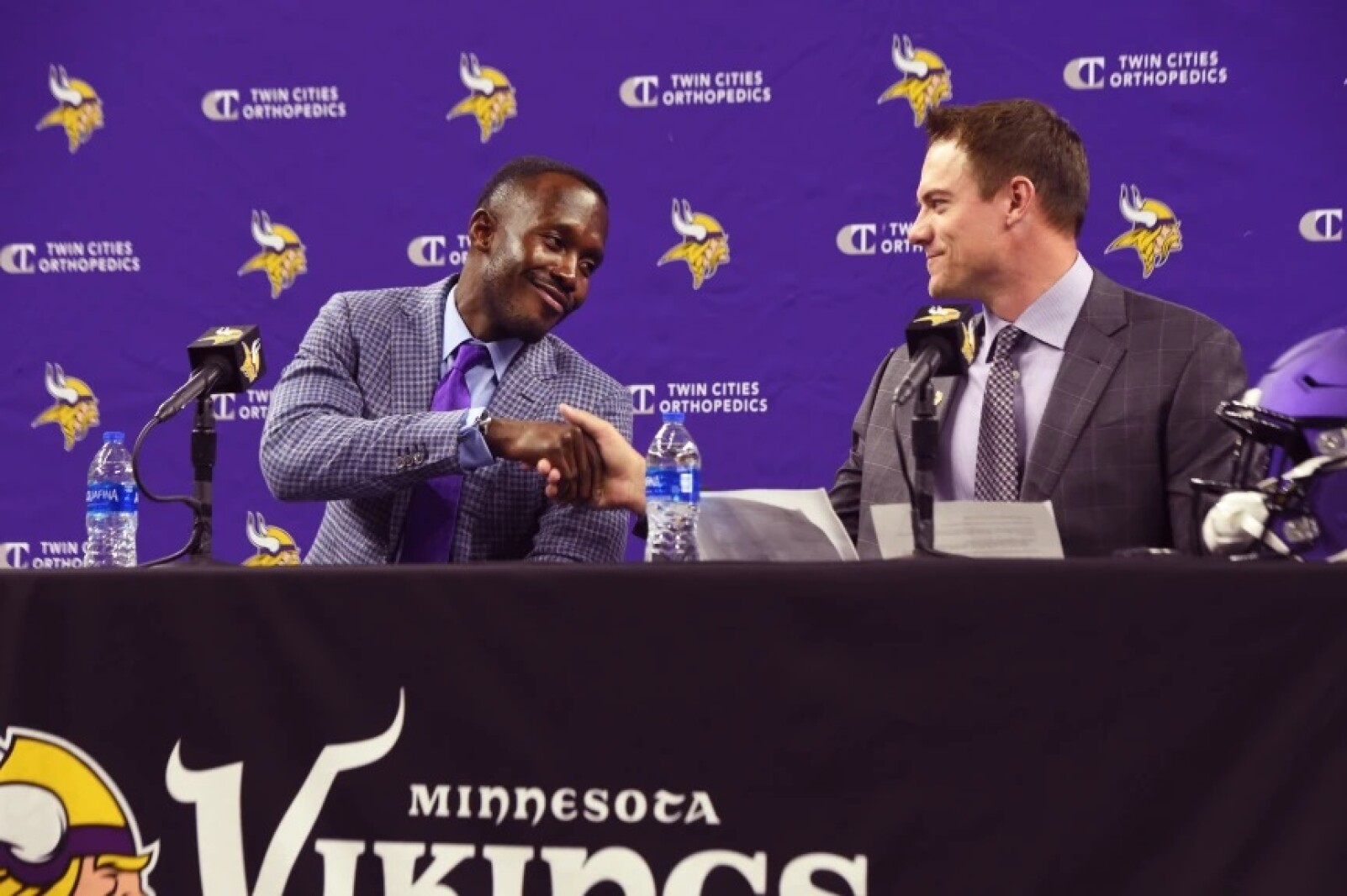 Vikings acquire No. 23 pick in 2024 NFL Draft in trade with Texans ... Vikings acquire No. 23 pick in 2024 NFL Draft in trade with Texans ...