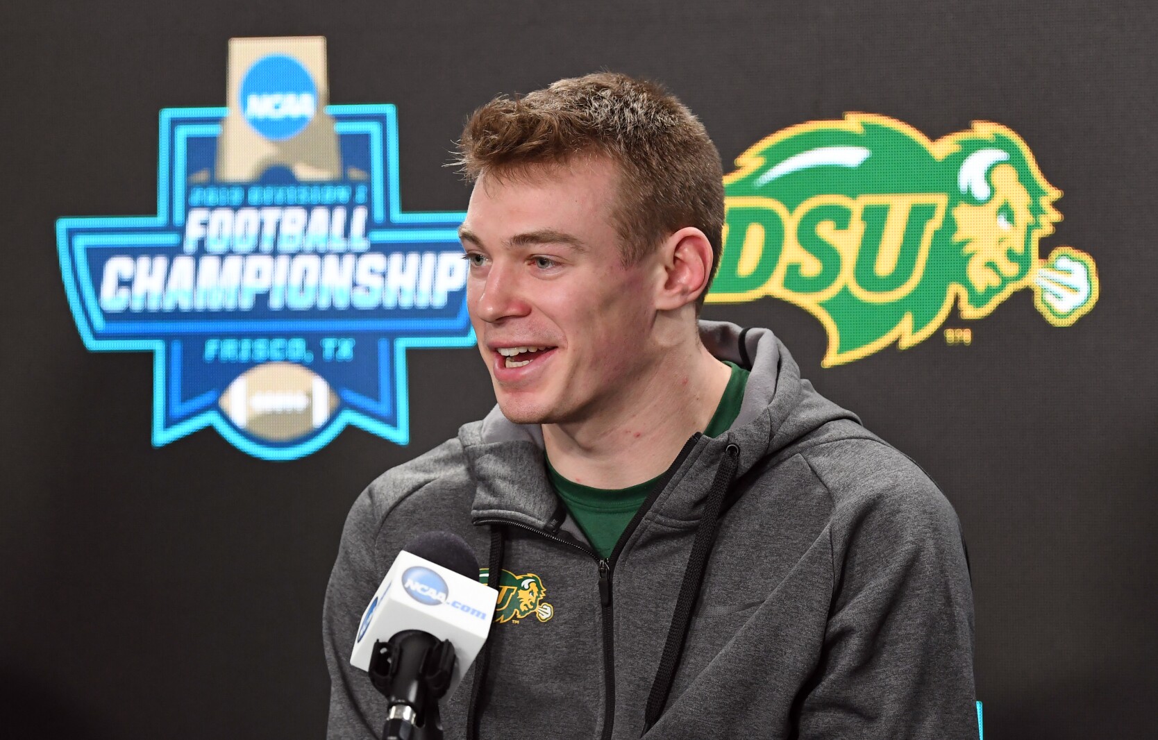VIDEO: Easton Stick won't attend Walter Payton award ceremony - InForum ... VIDEO: Easton Stick won't attend Walter Payton award ceremony - InForum ...