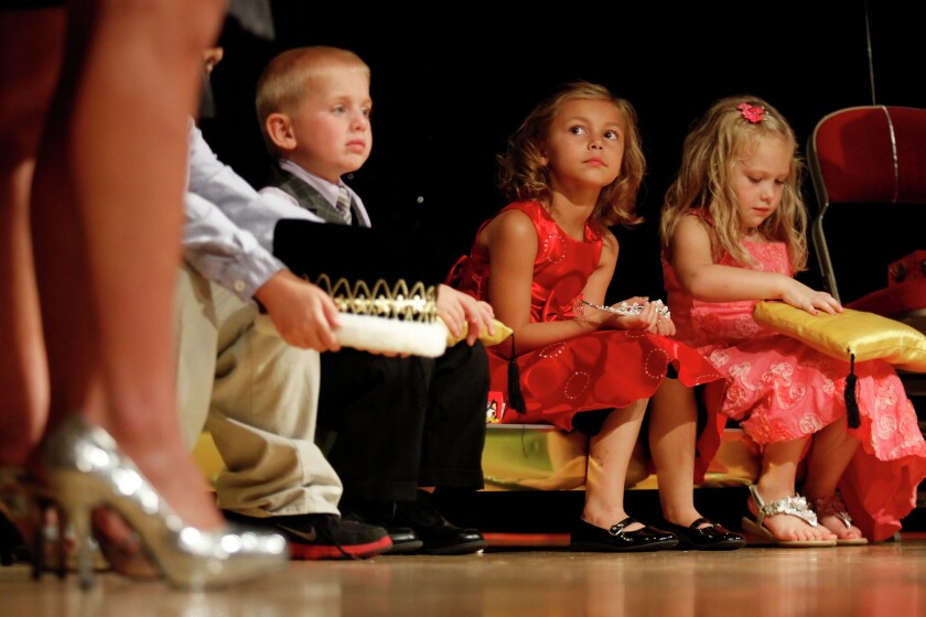 Photo Gallery: Mitchell High School homecoming coronation - Mitchell ... Photo Gallery: Mitchell High School homecoming coronation - Mitchell ...